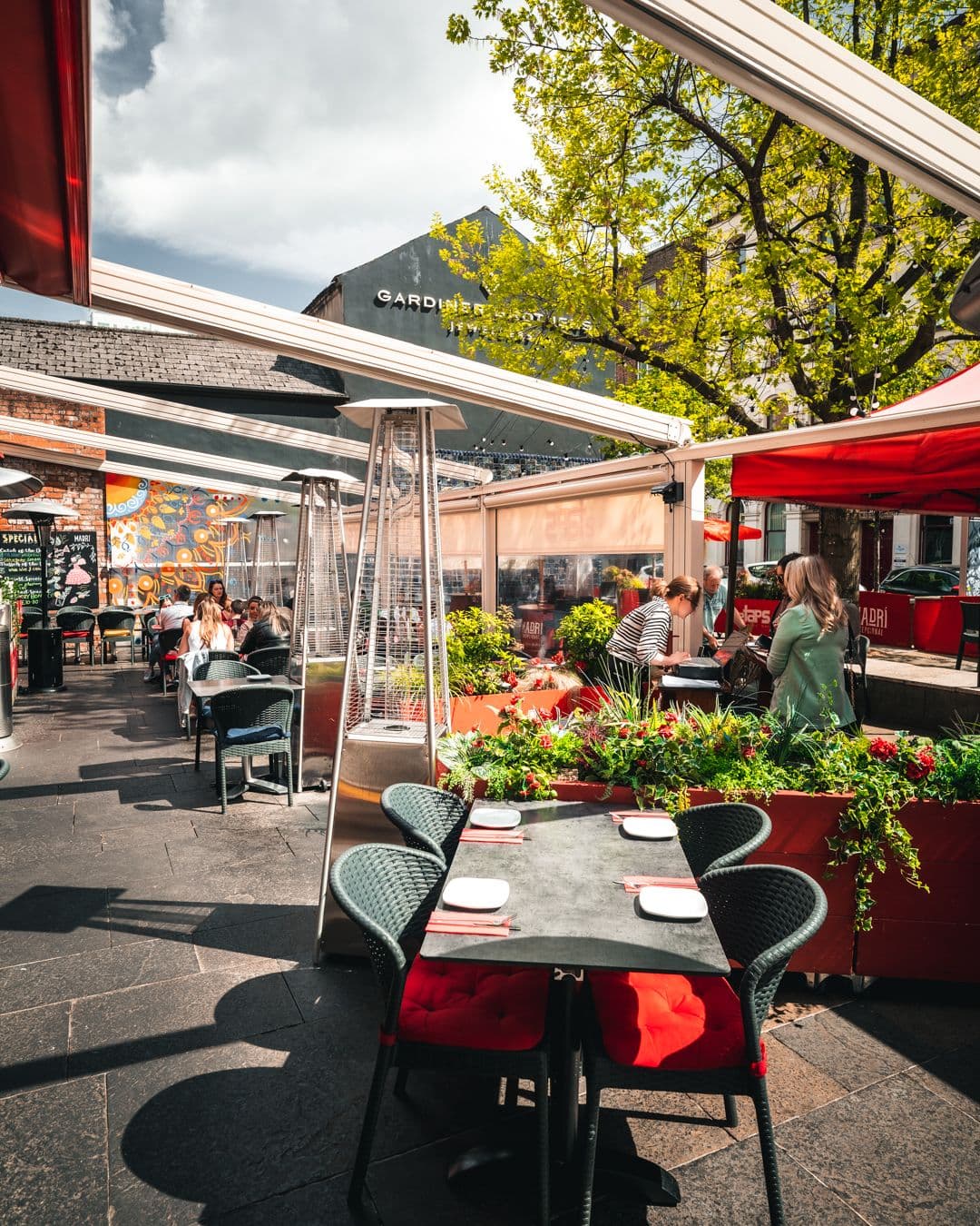 2Taps Winebar | Home